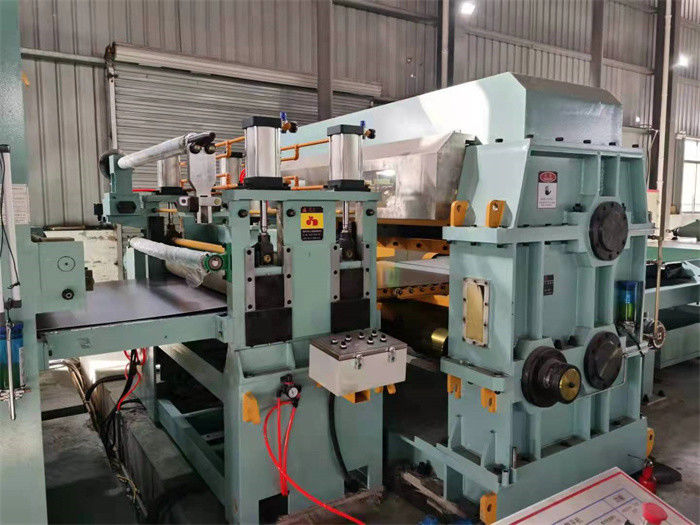 High Speed Precision Flying Shear Cut To Length Line 0.3-3 X 1600
